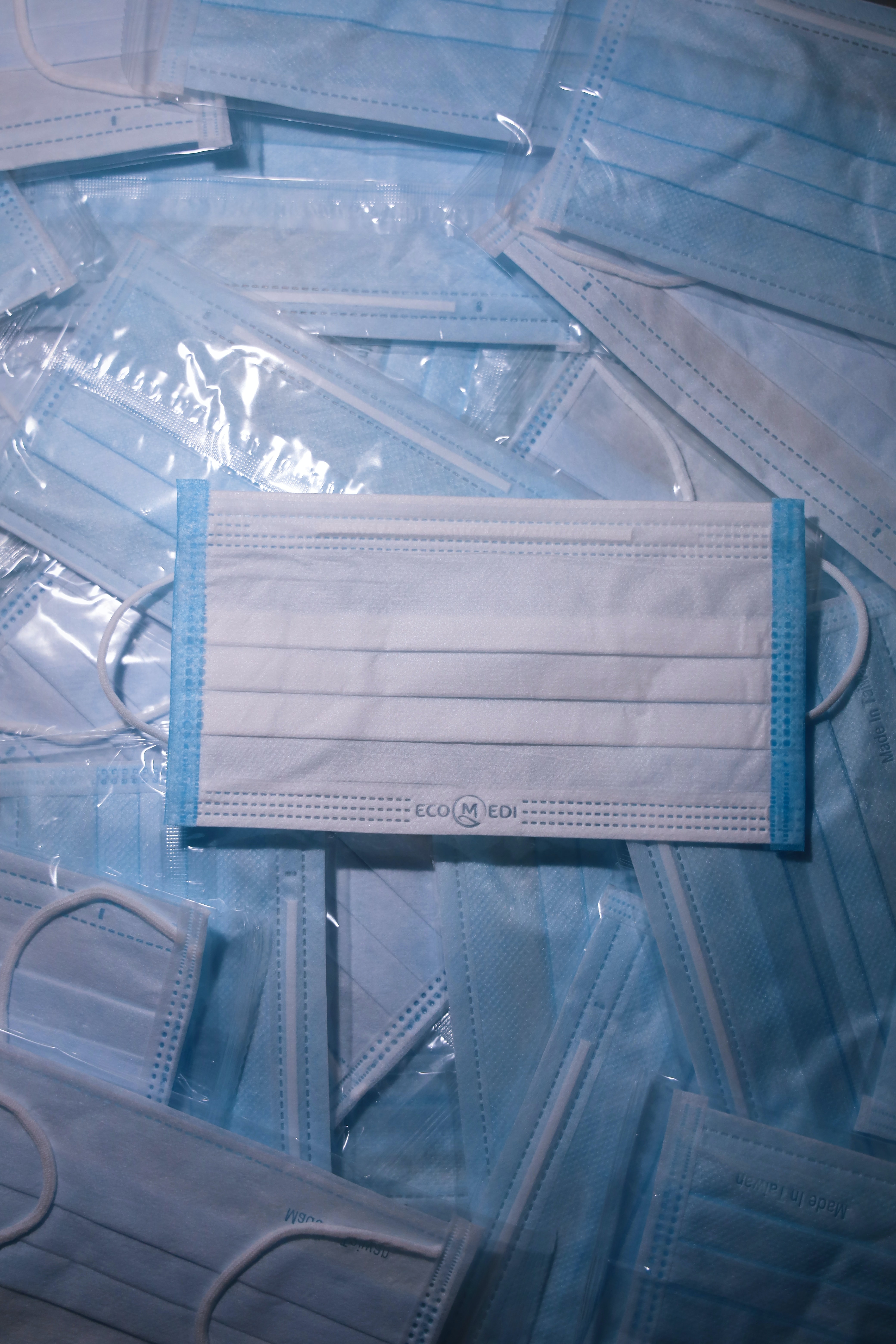 Scientists find the best DIY face mask design and materials - Big Think
