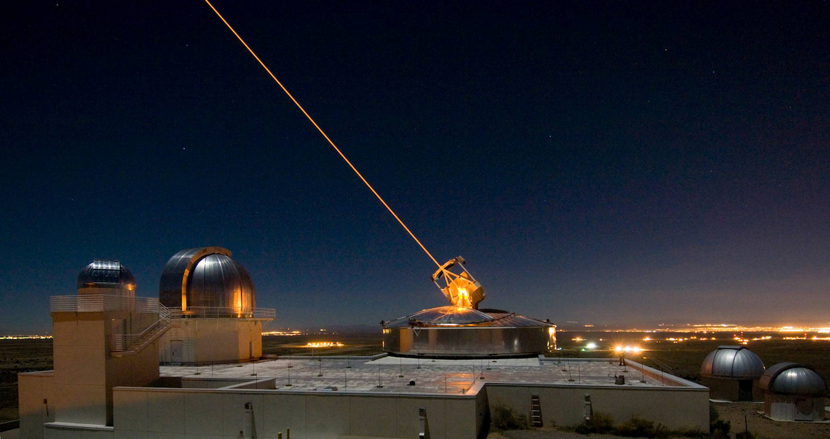 How Earth's eerie "sodium glow" helps us image stars - Big Think