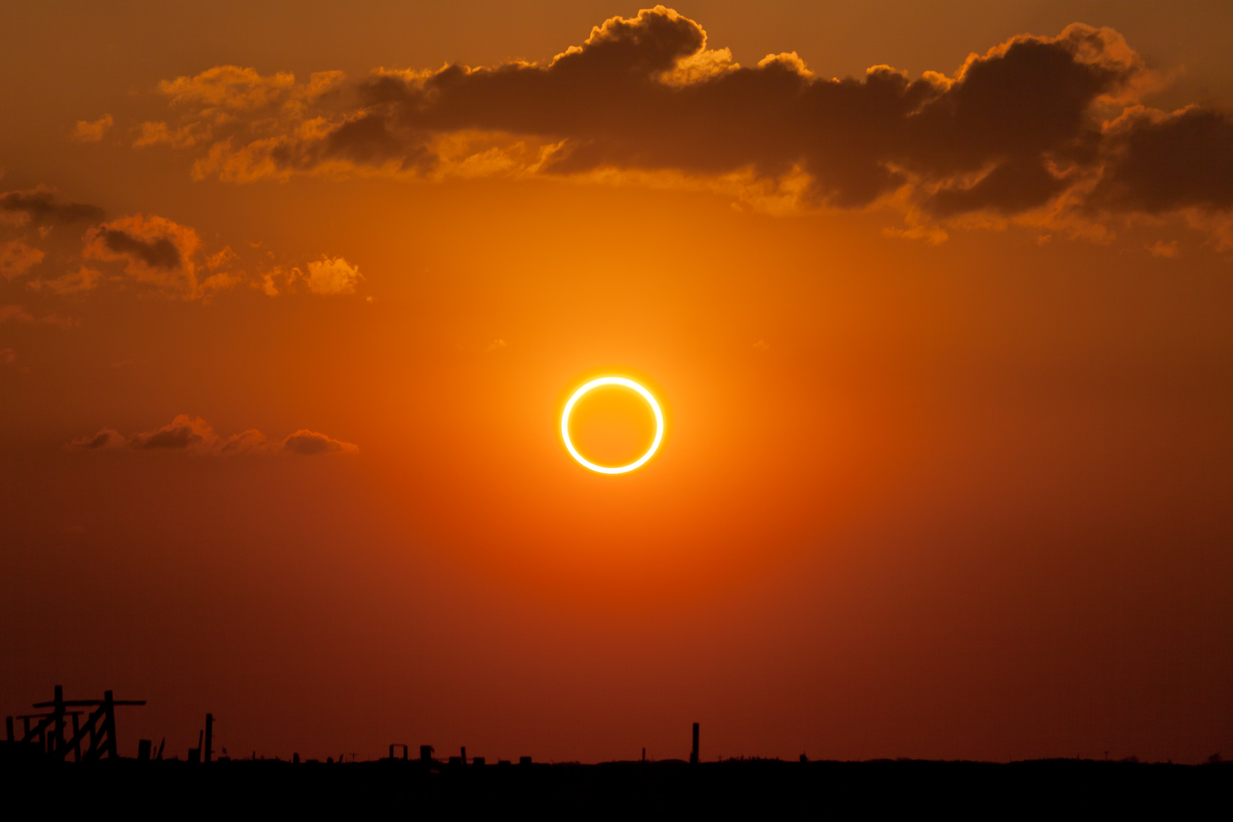 7 changes destroying the Moon would have on planet Earth - Big Think