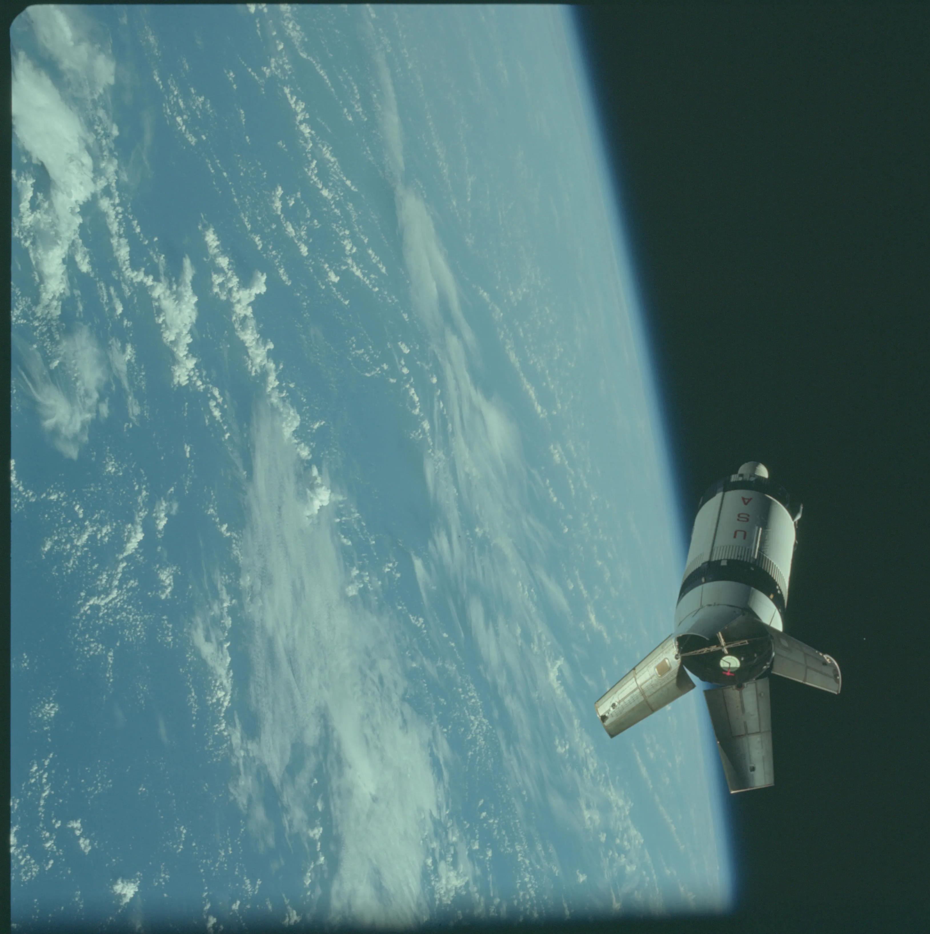 RIP Apollo 8 astronaut Bill Anders, who rediscovered Earth - Big Think