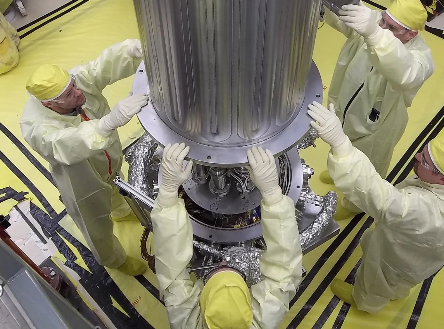What a nuclear reactor on the Moon really means for NASA's future - Big ...